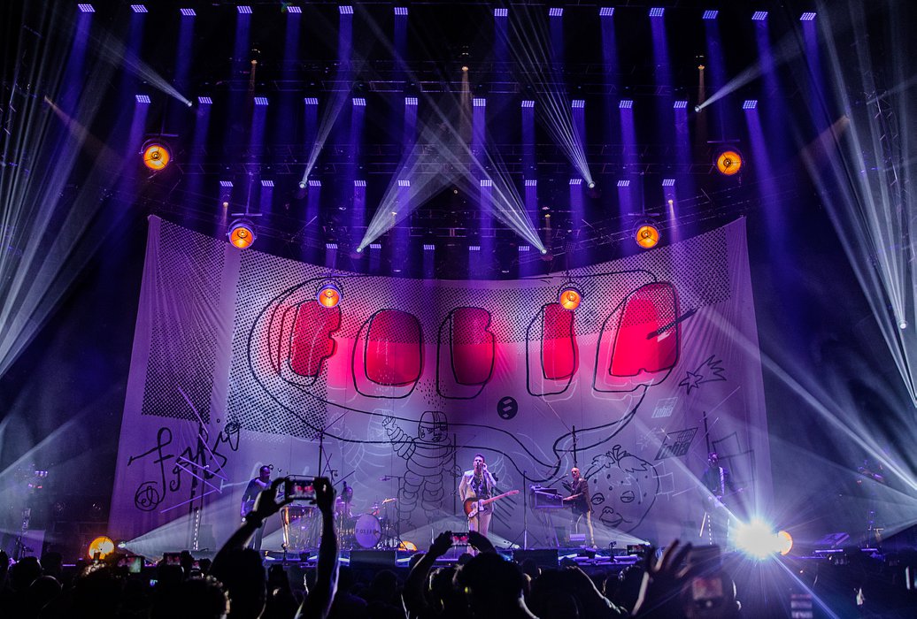 FOBIA CUMPLIÓ 30 AÑOS Y PARTIÓ PASTEL CON SUS CÓMPLICES | EL ALEBRIJE